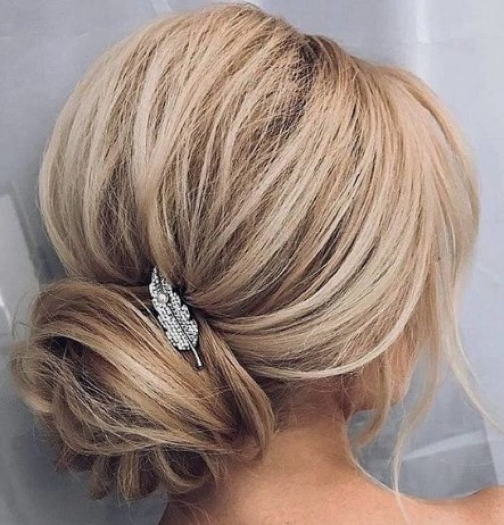 Dağınık Topuz Modelleri 2022 - En Tarz Topuz Modelleri